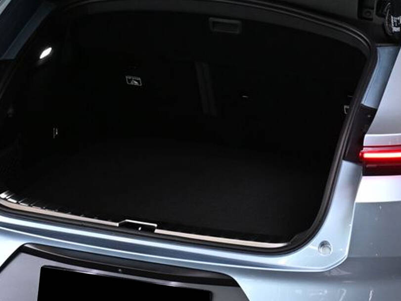 Polestar 4 1st Generation Price in UAE, Pictures and Reviews | ArabWheels